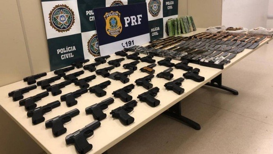 Mais De 30 Pistolas E 2 Mil Munições São Apreendidas No Rio De Janeiro